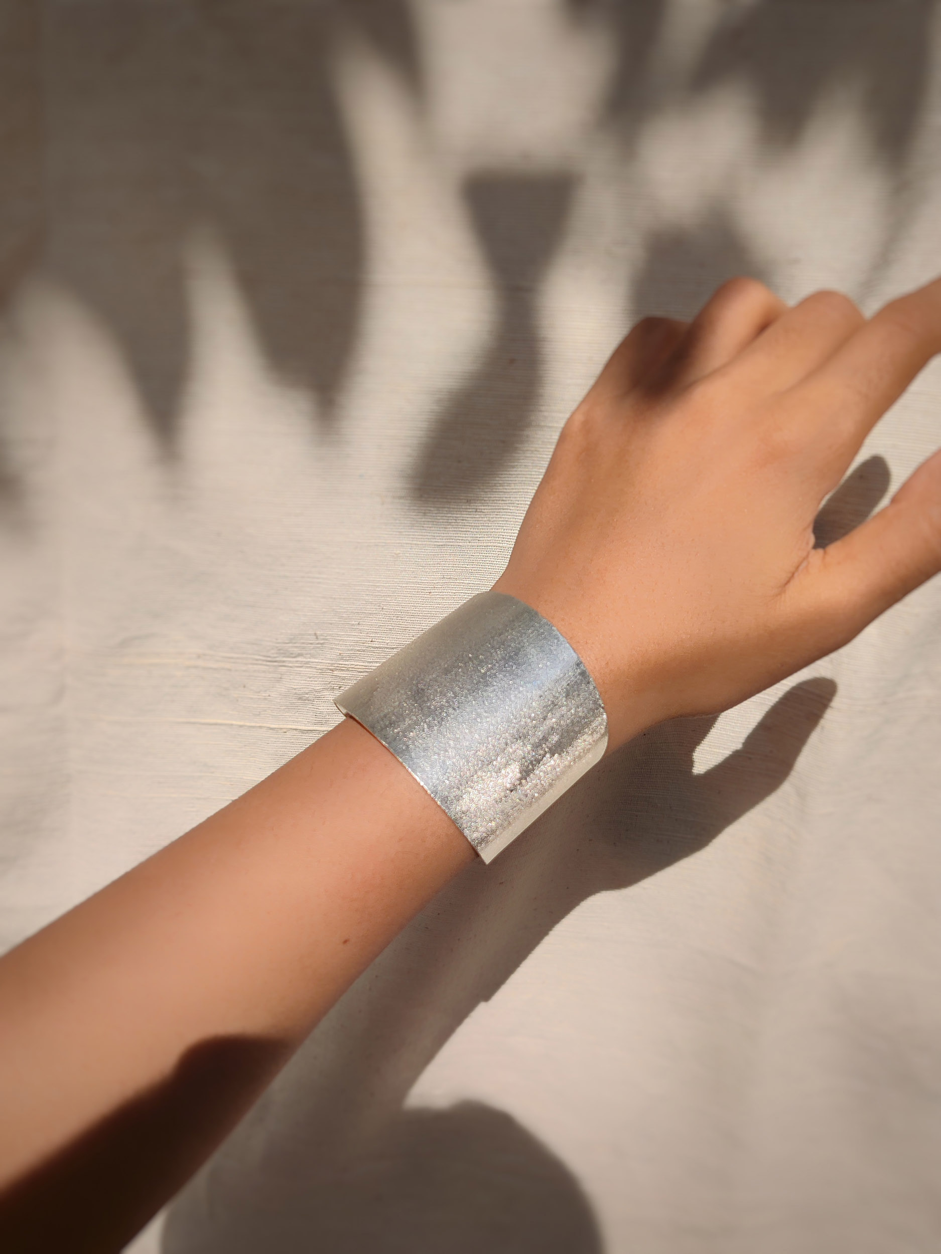 Dina Bangle – Tarshari