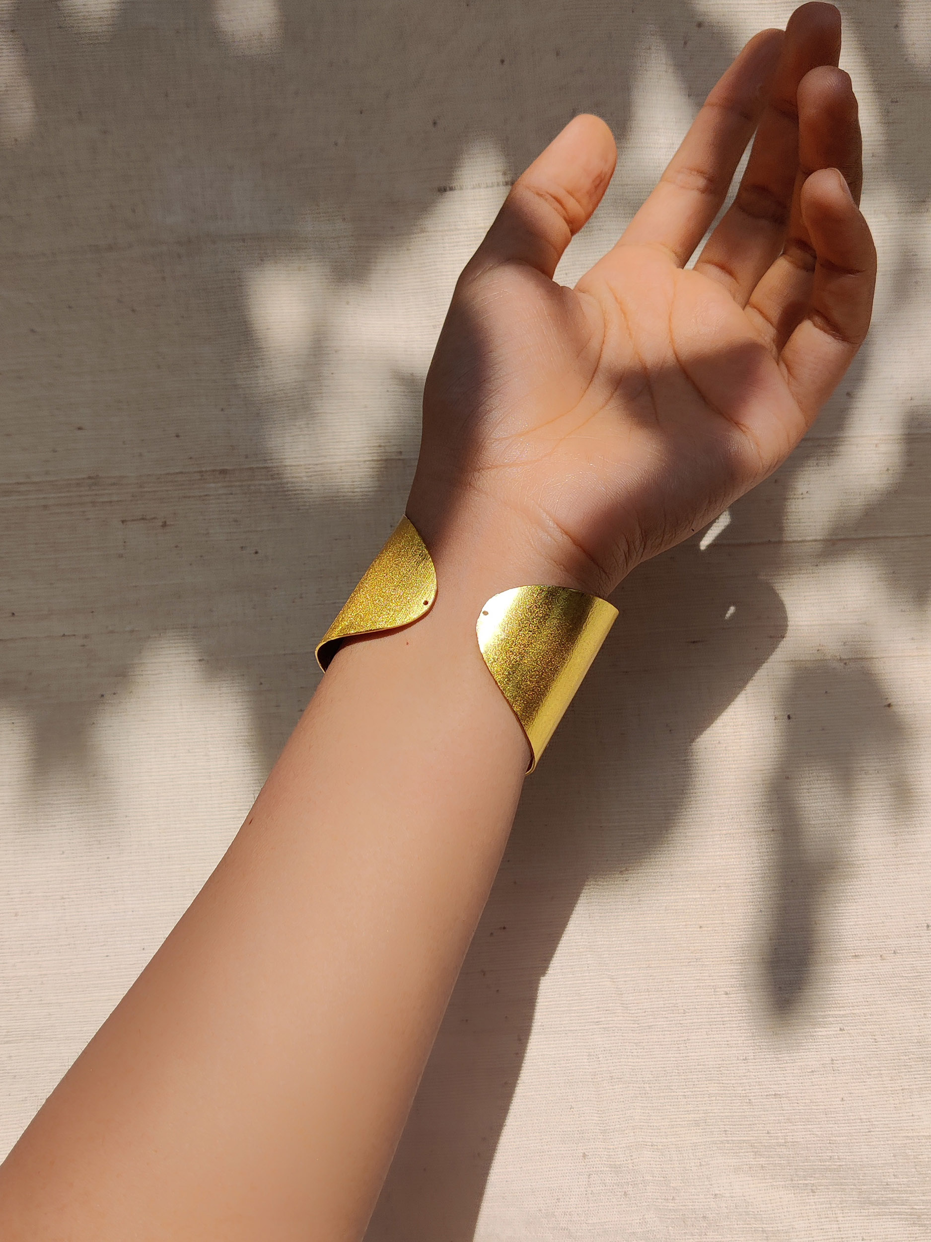 Dina Bangle – Tarshari