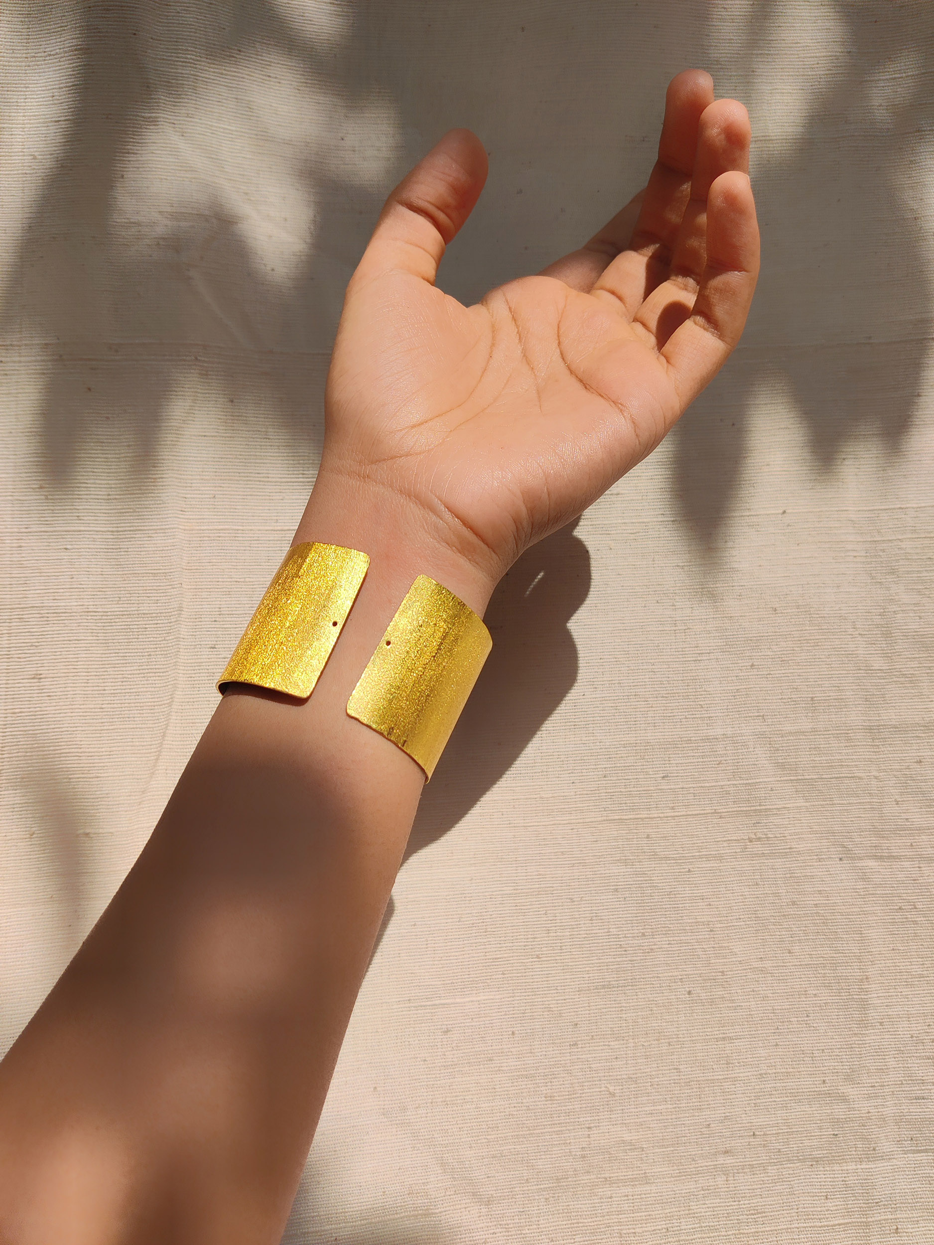 Aabba Bangle – Tarshari