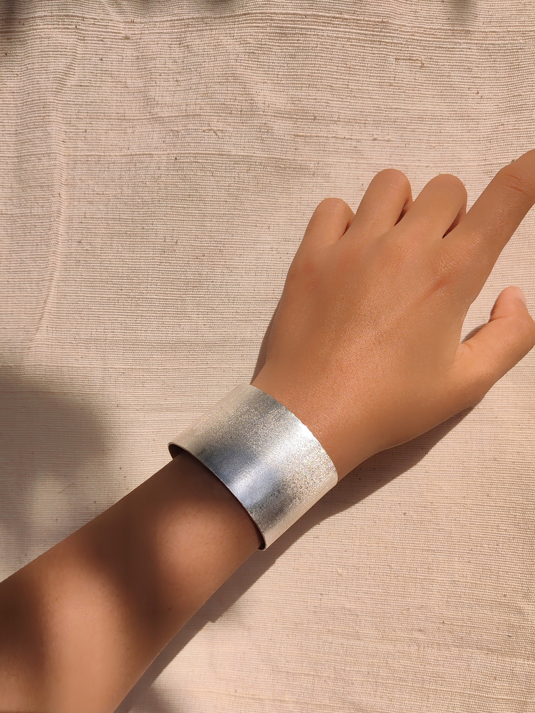 Aabba Bangle – Tarshari